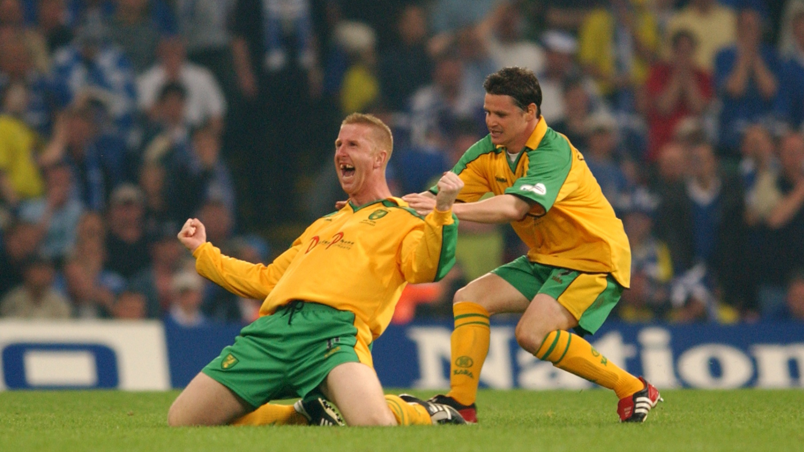 Norwich City: Iwan Roberts could've been costly mistake but left a fan ...