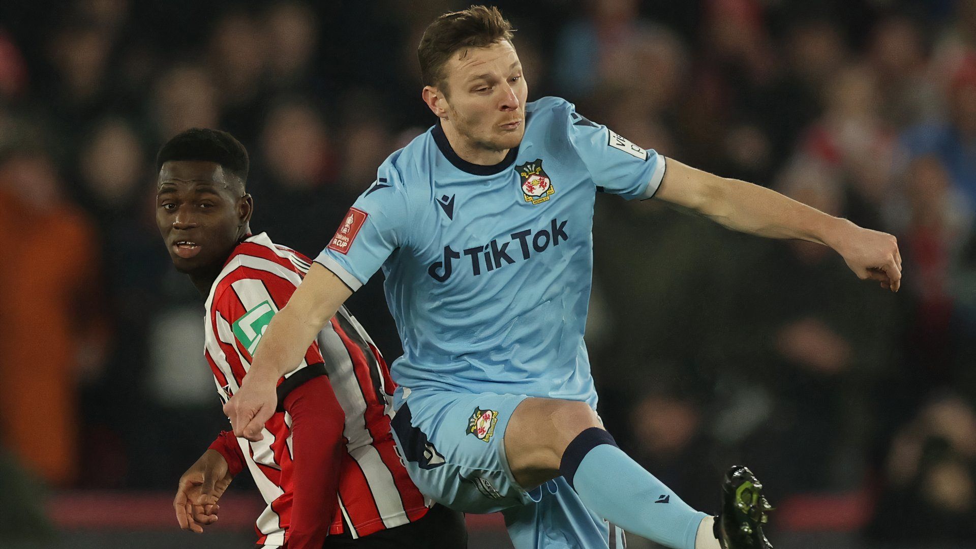 "£500k-£600k" - Wrexham urged to pursue deal for Reading FC striker Sam ...