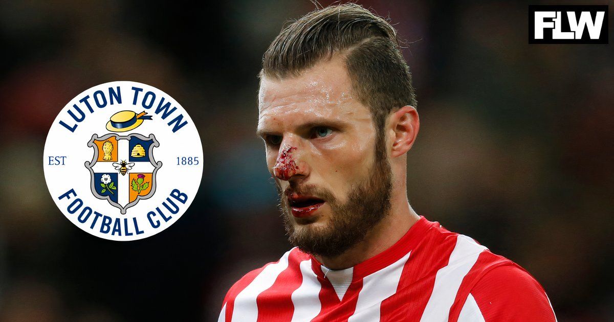 Luton Town set to sign former West Brom player Erik Pieters