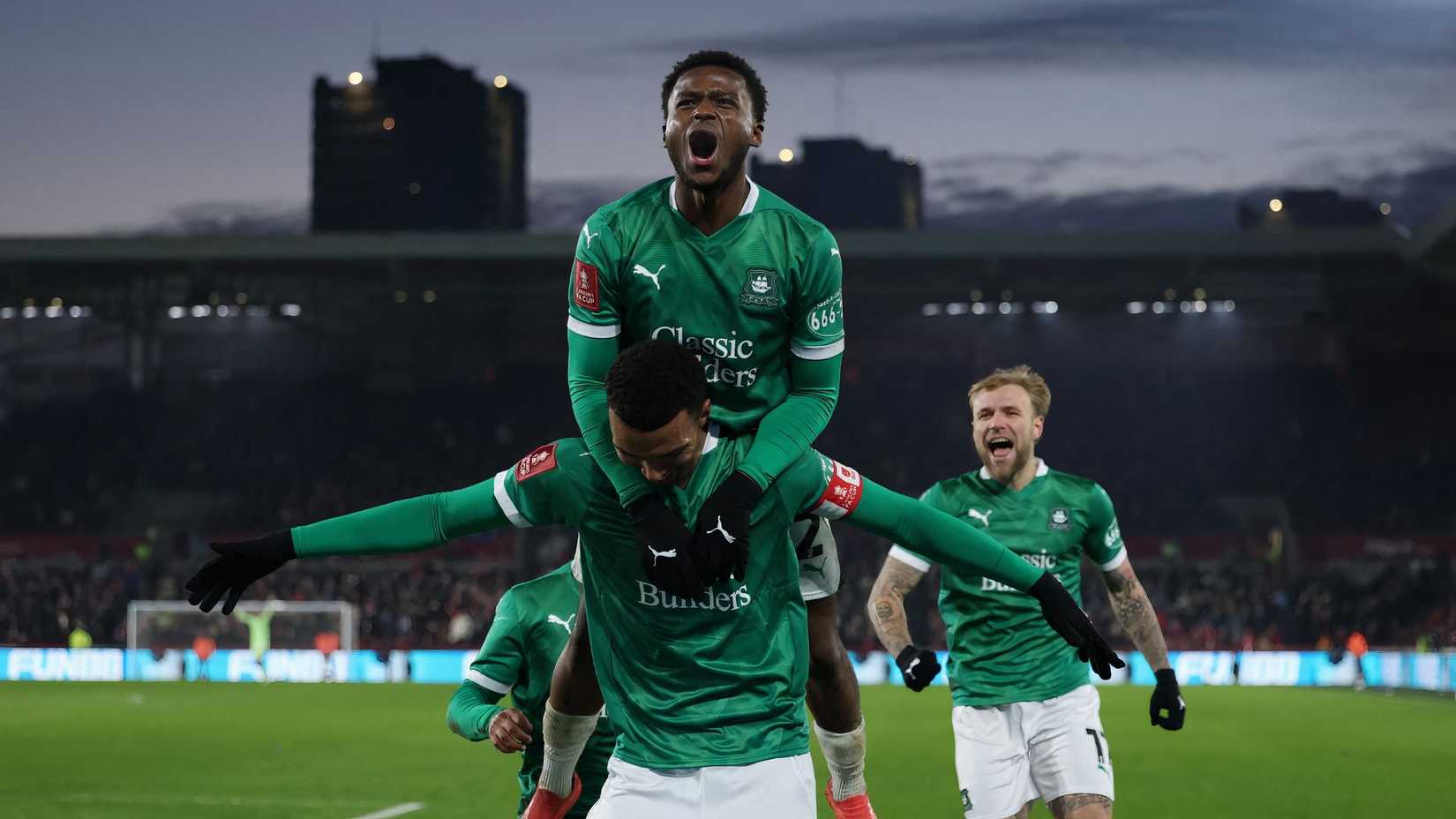 Plymouth Argyle: Bali Mumba exit prediction made, Lorent Tolaj transfer worry raised