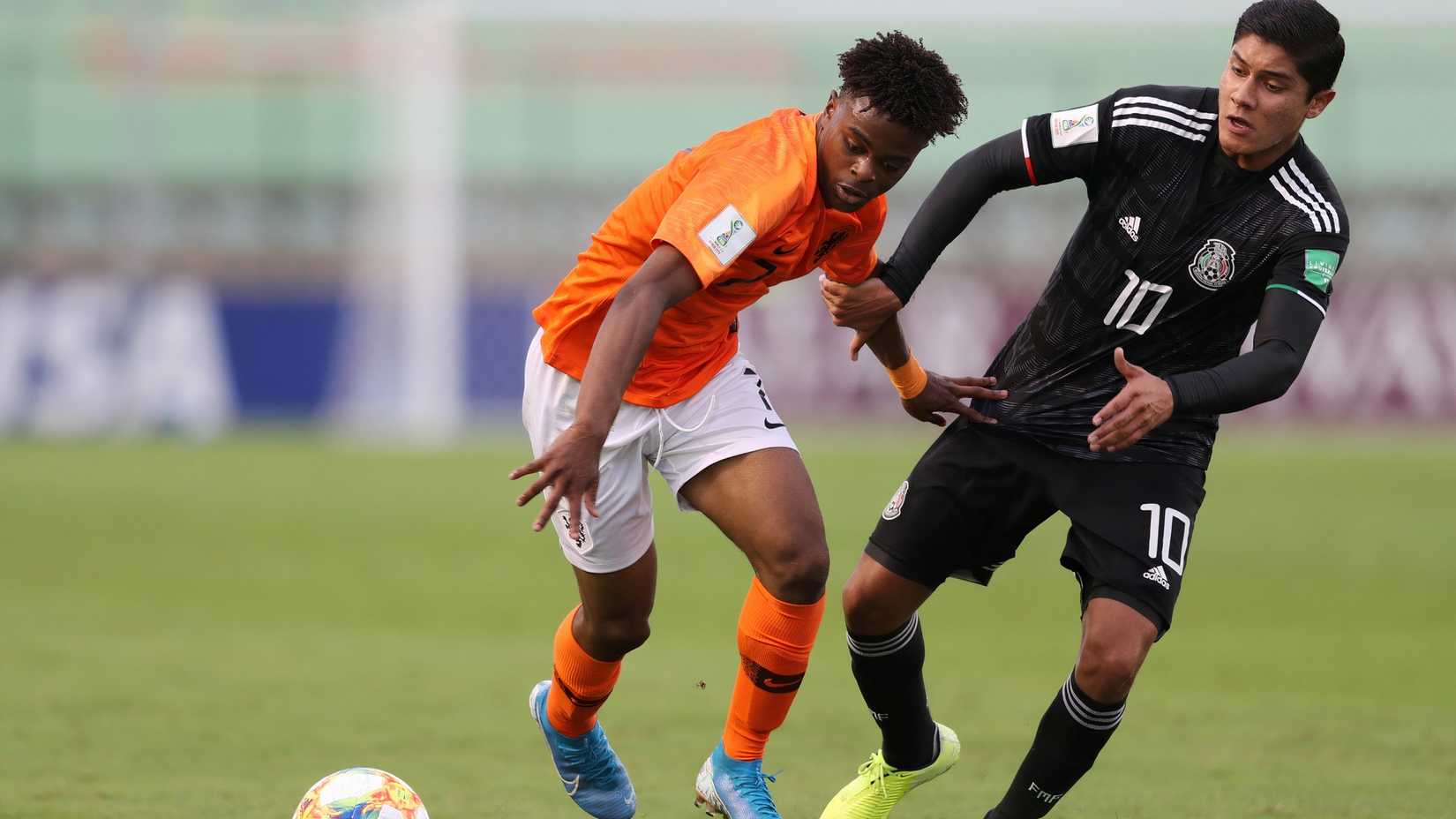 Middlesbrough transfer news: Sontje Hansen, Rav van den Berg windfall ...