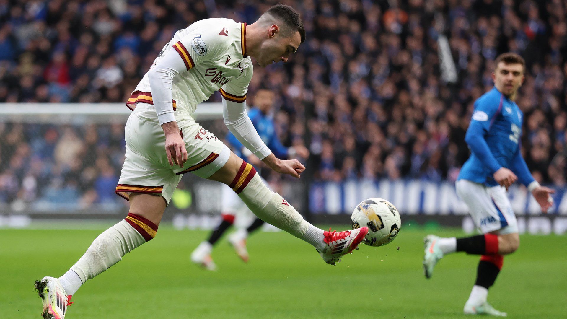 Leeds United and Celtic could lose out as Lyon prepare £8m Lennon ...
