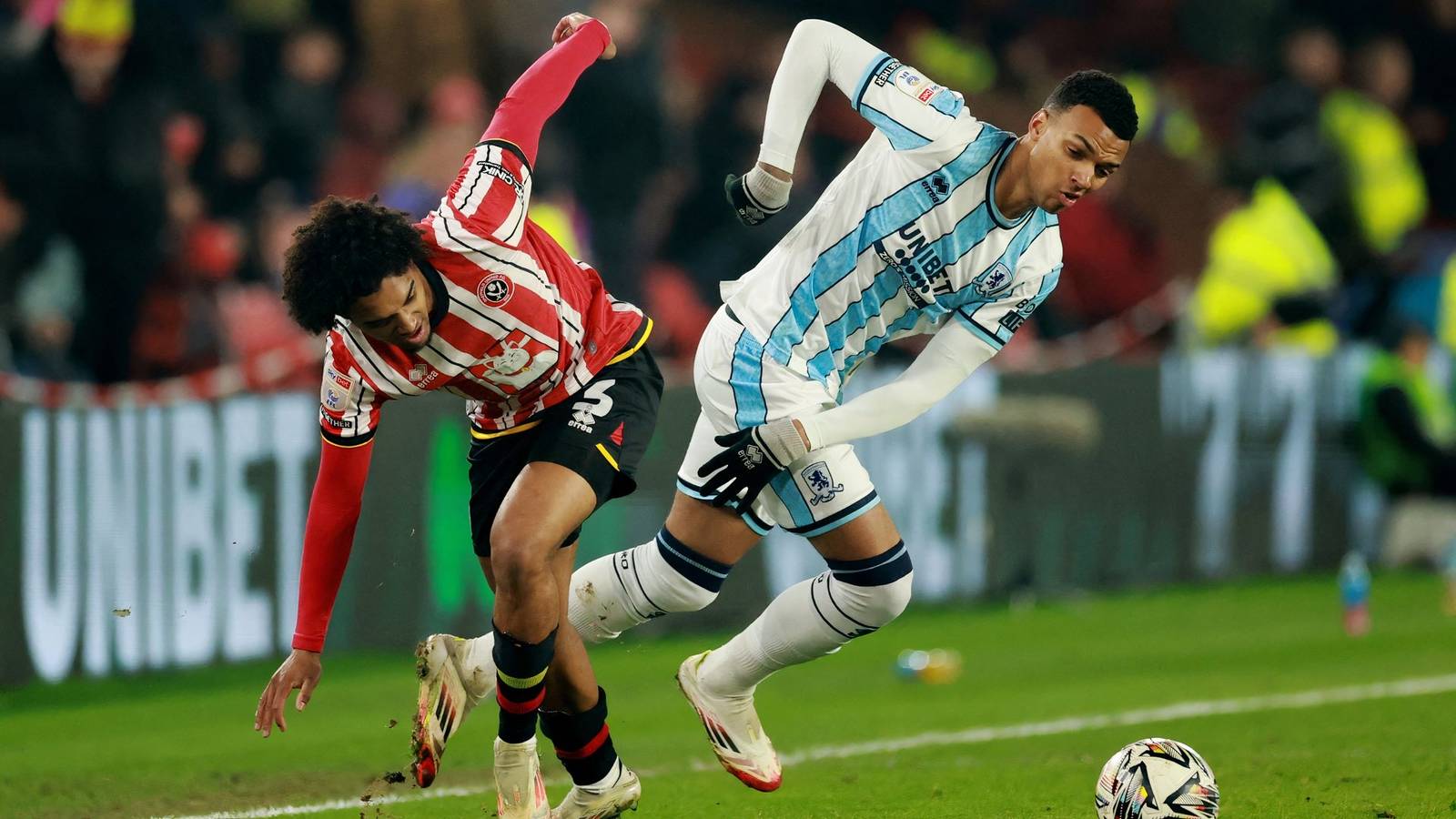 Middlesbrough fans issue clear Morgan Whittaker stance - Rob Edwards ...