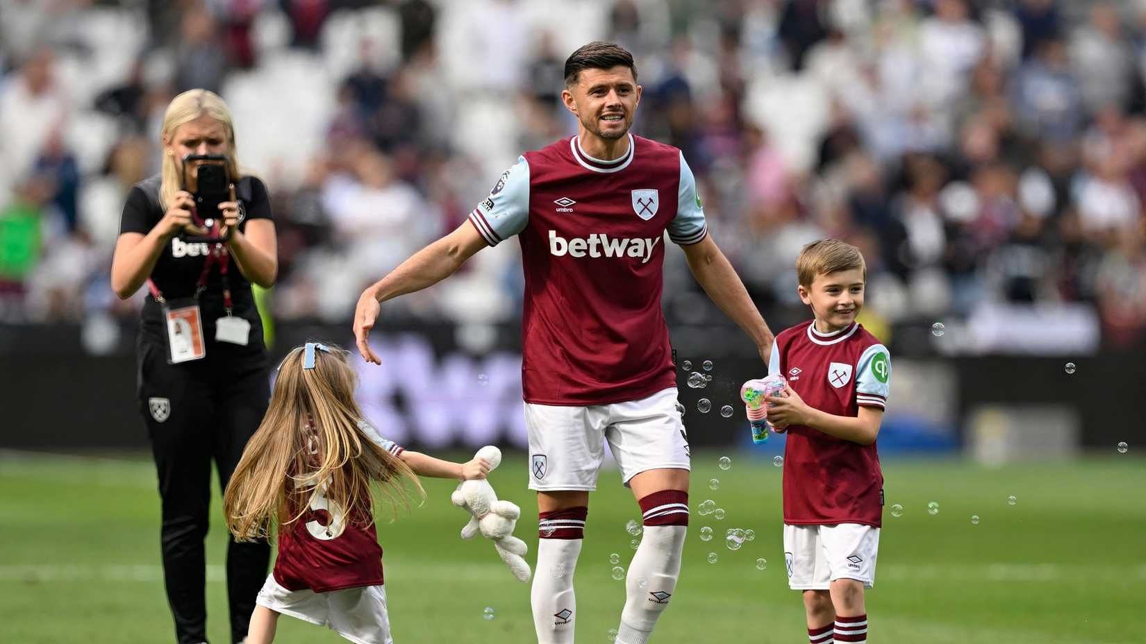 How Wrexham AFC must spend £25m transfer kitty – Joe Rothwell should be ...