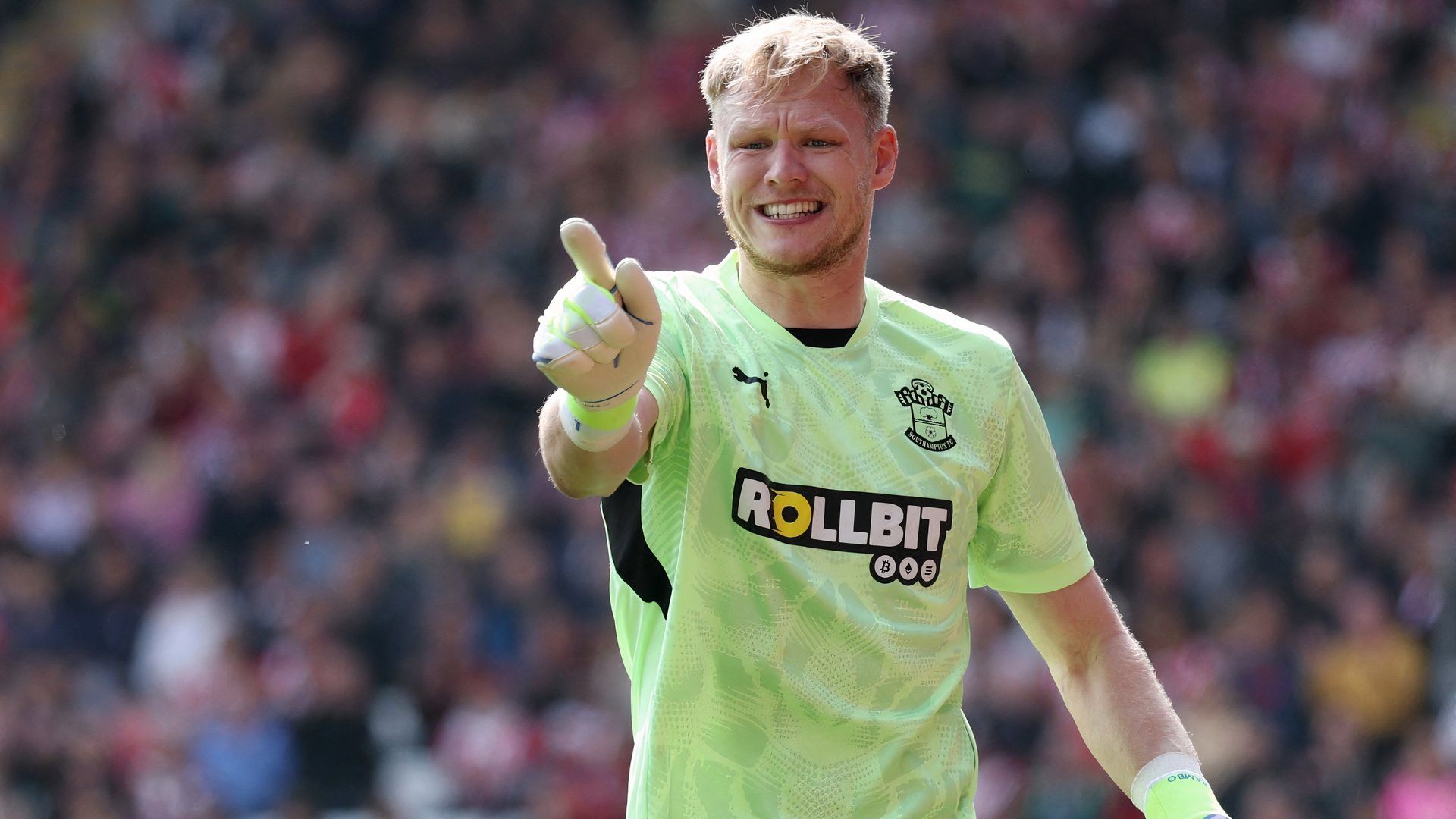 How much West Ham are willing to pay Southampton for Aaron Ramsdale ...