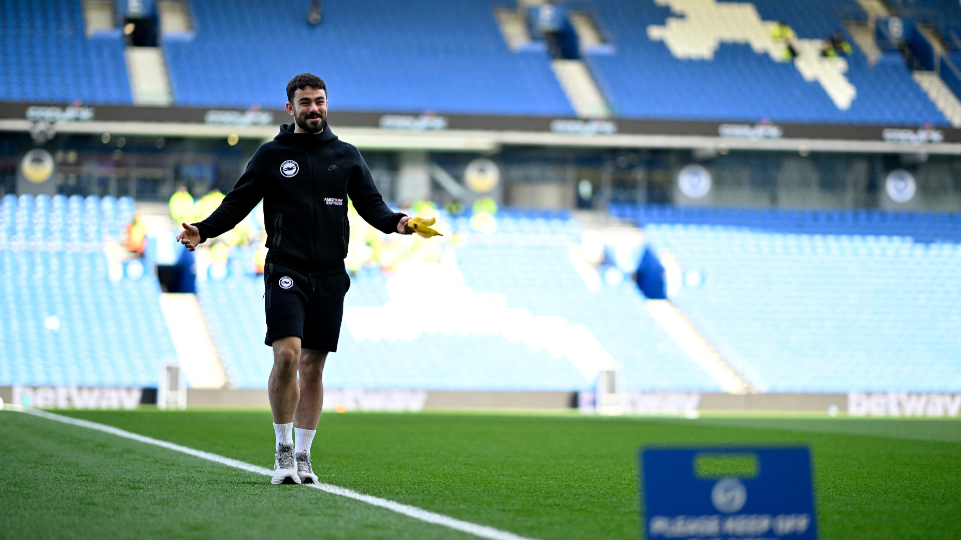 Derby County: Eiran Cashin's four-word reaction to Tom Barkhuizen ...