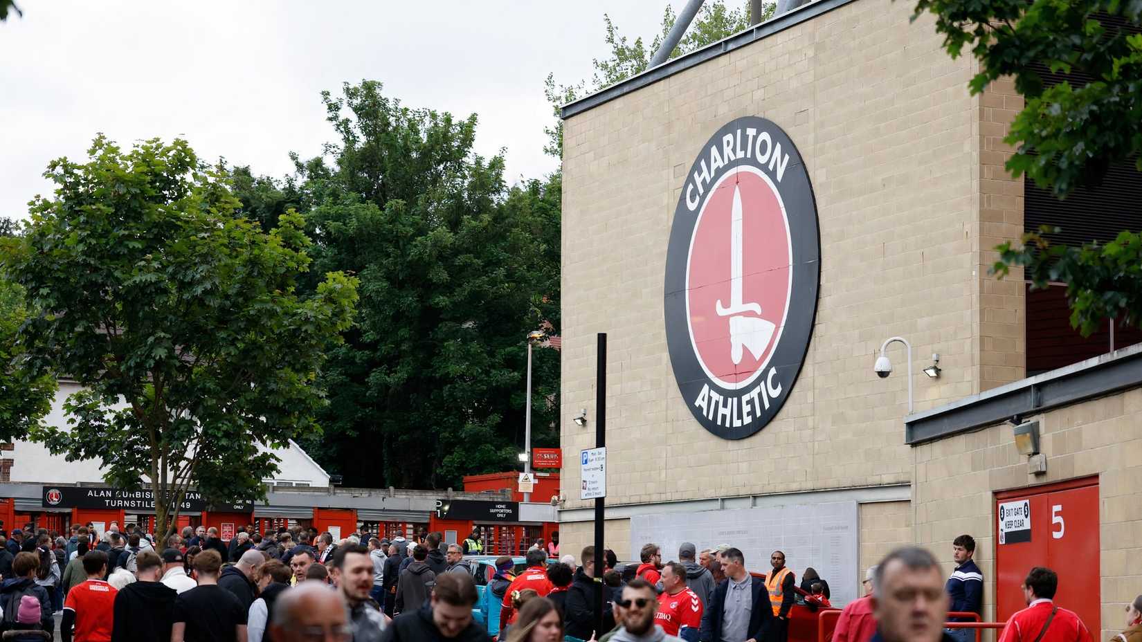 The 22 biggest EFL stadiums ranked as new Birmingham City 62,000 seater ...