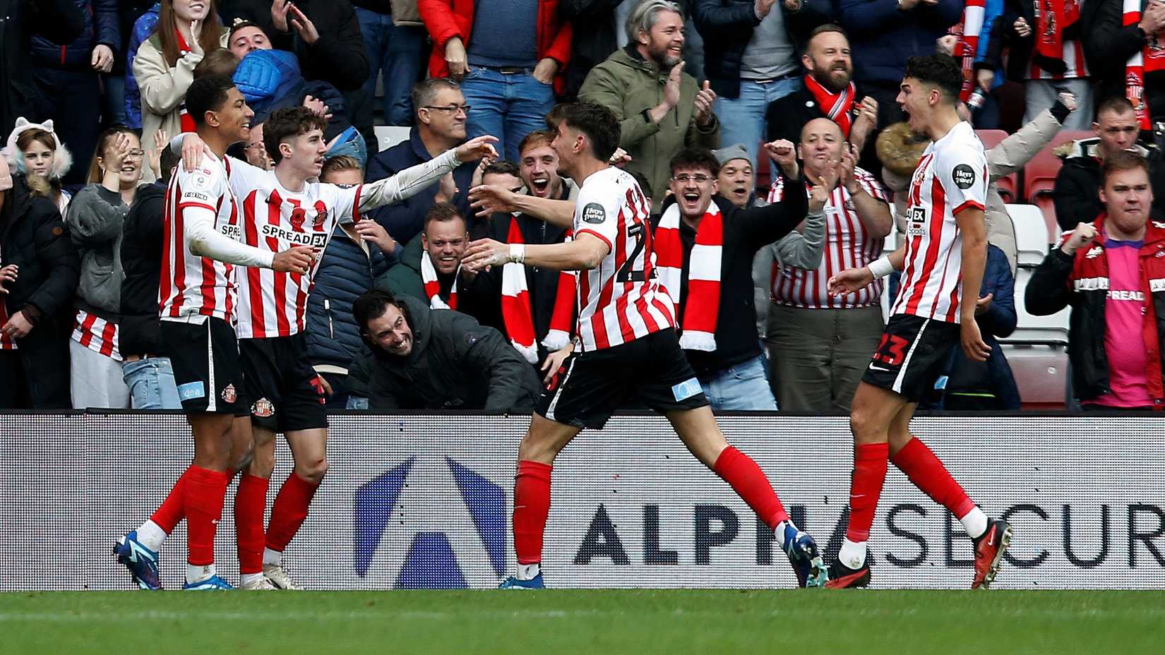 Blackburn Rovers news: Sunderland man eyed, Jon Russell link, Steve ...