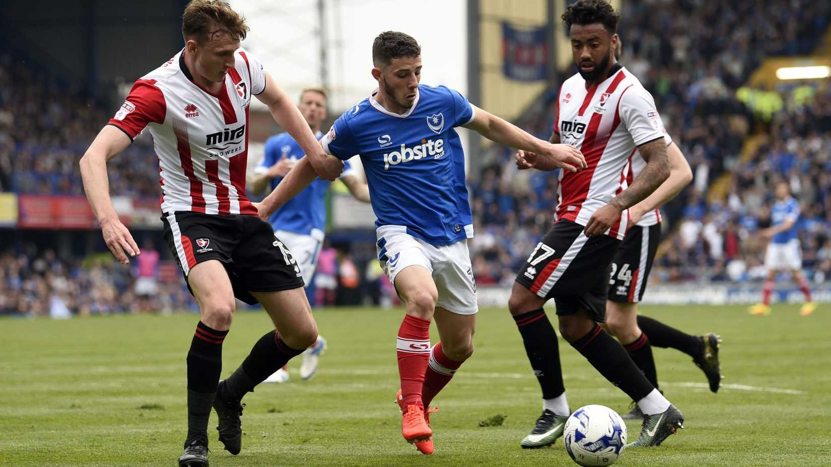 Gillingham in transfer talks for out of favour Wrexham AFC defender ...