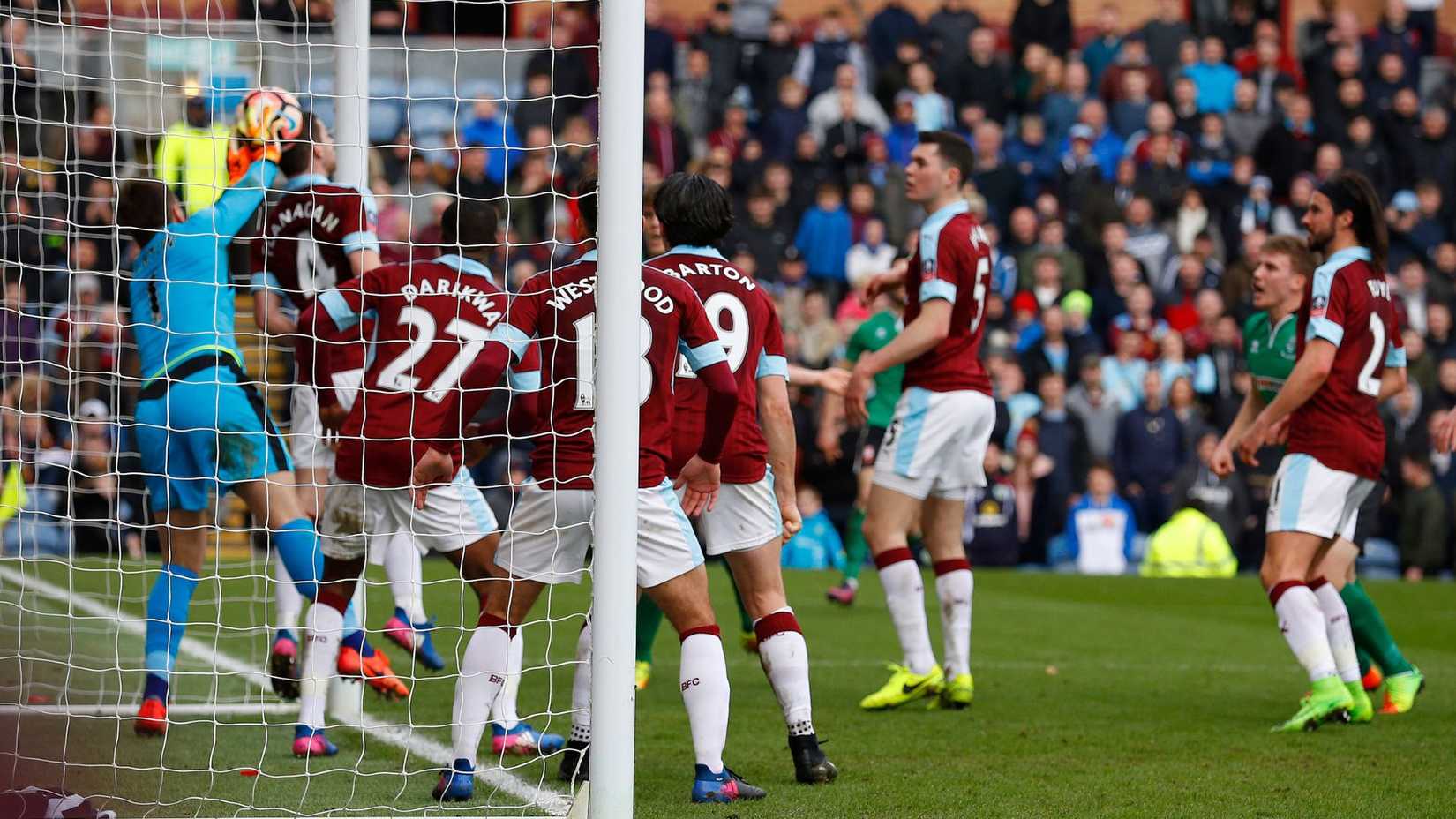 Lincoln City struck gold with ex-Gillingham defender Sean Raggett - He ...