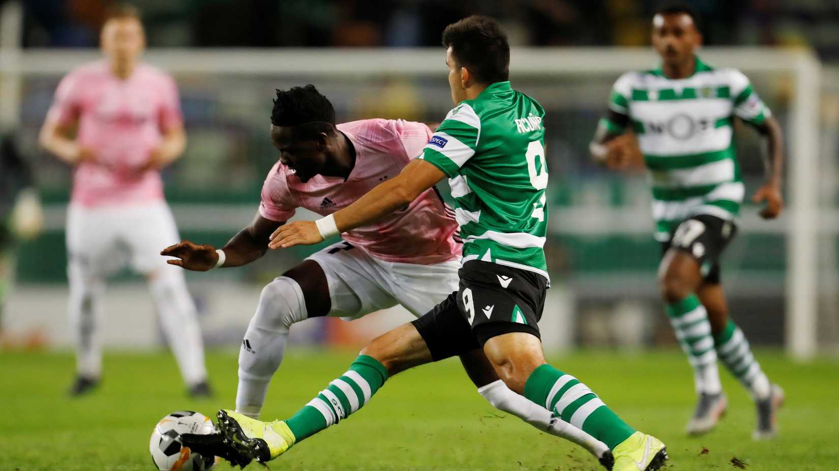 Hull City plot £0 transfer agreement for ex-top-flight winger David Akintola