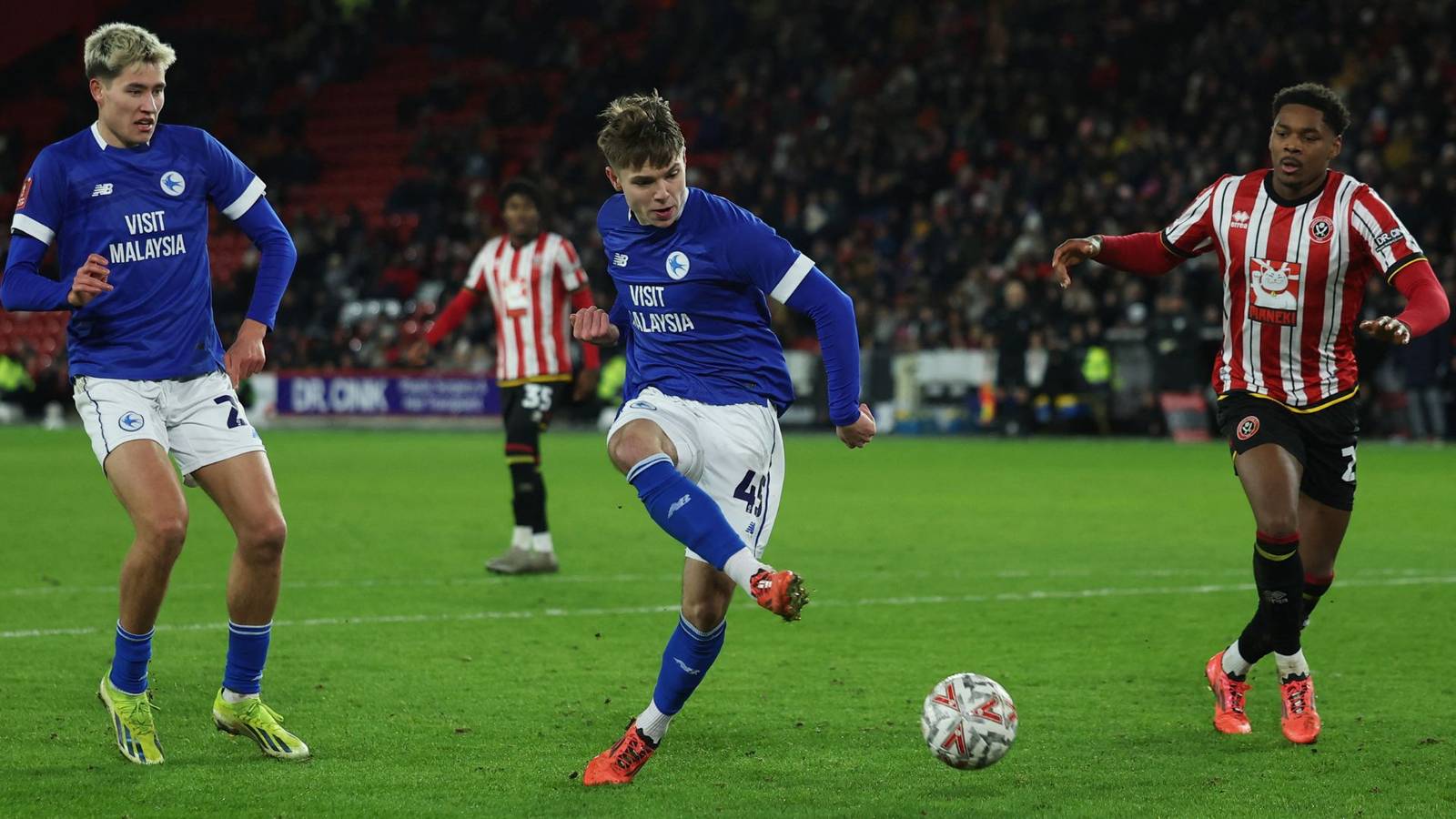 Cardiff City: 'Chris Wilder will love' Cian Ashford - but '£5-6m ...