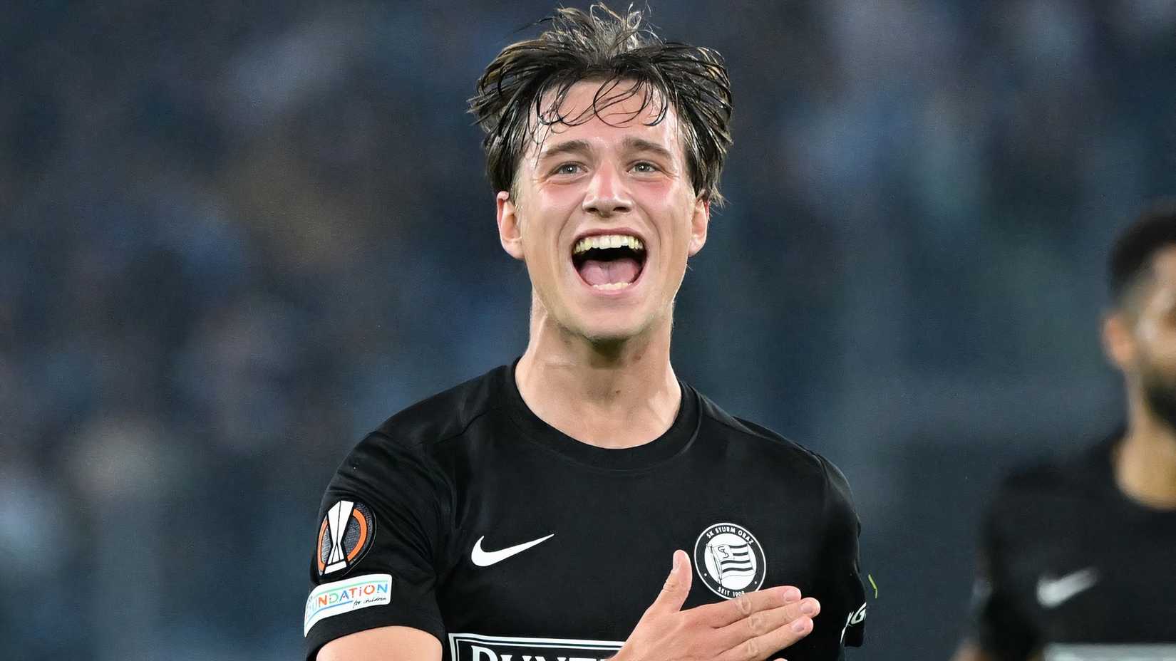 Coventry City and Leicester City could miss out on striker as club ...