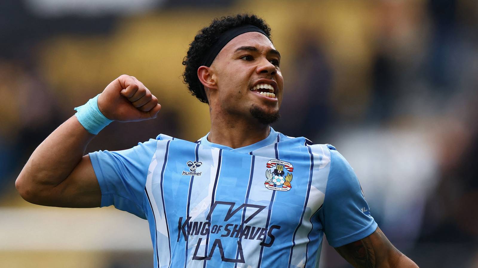Coventry City defender Milan van Ewijk set for 8-figure Vfl Wolfsburg ...