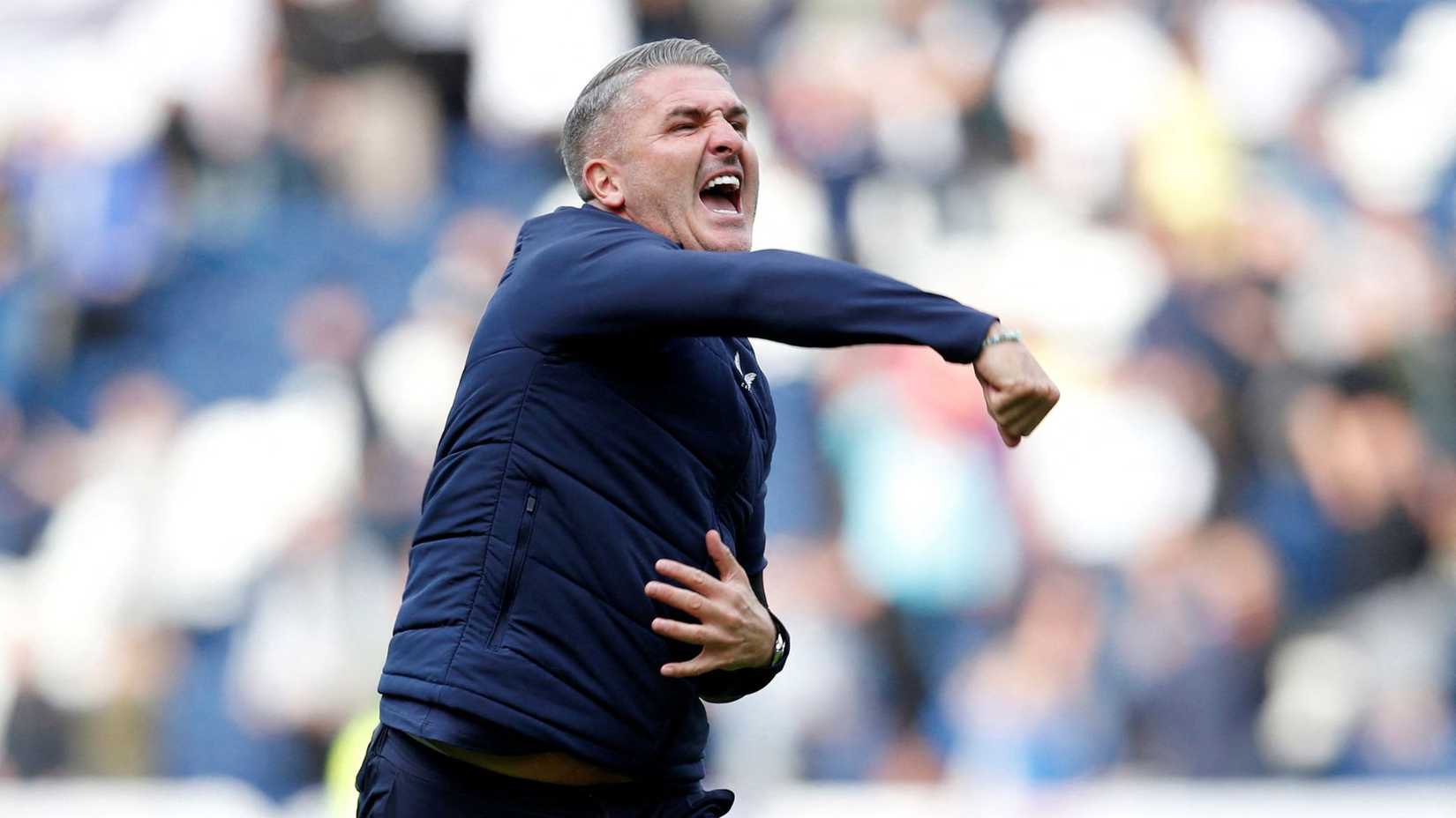 Coventry City's Raphael Borges Rodrigues, Wigan Athletic deal involves Ryan Lowe concern