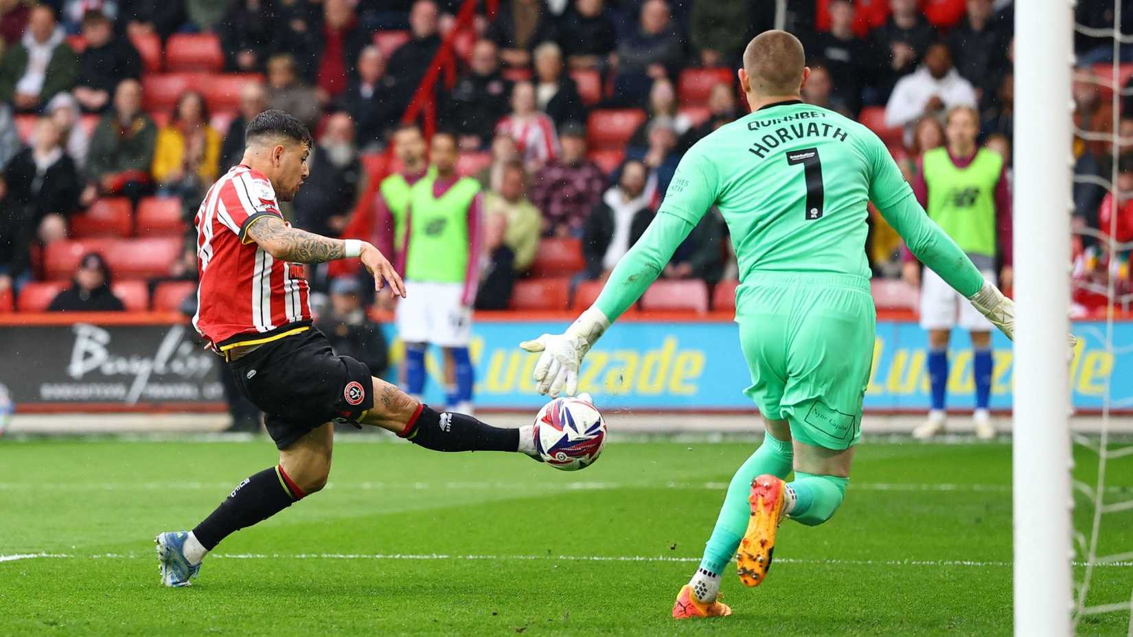 Sheffield United face Gus Hamer exit concern - Leeds United are ...