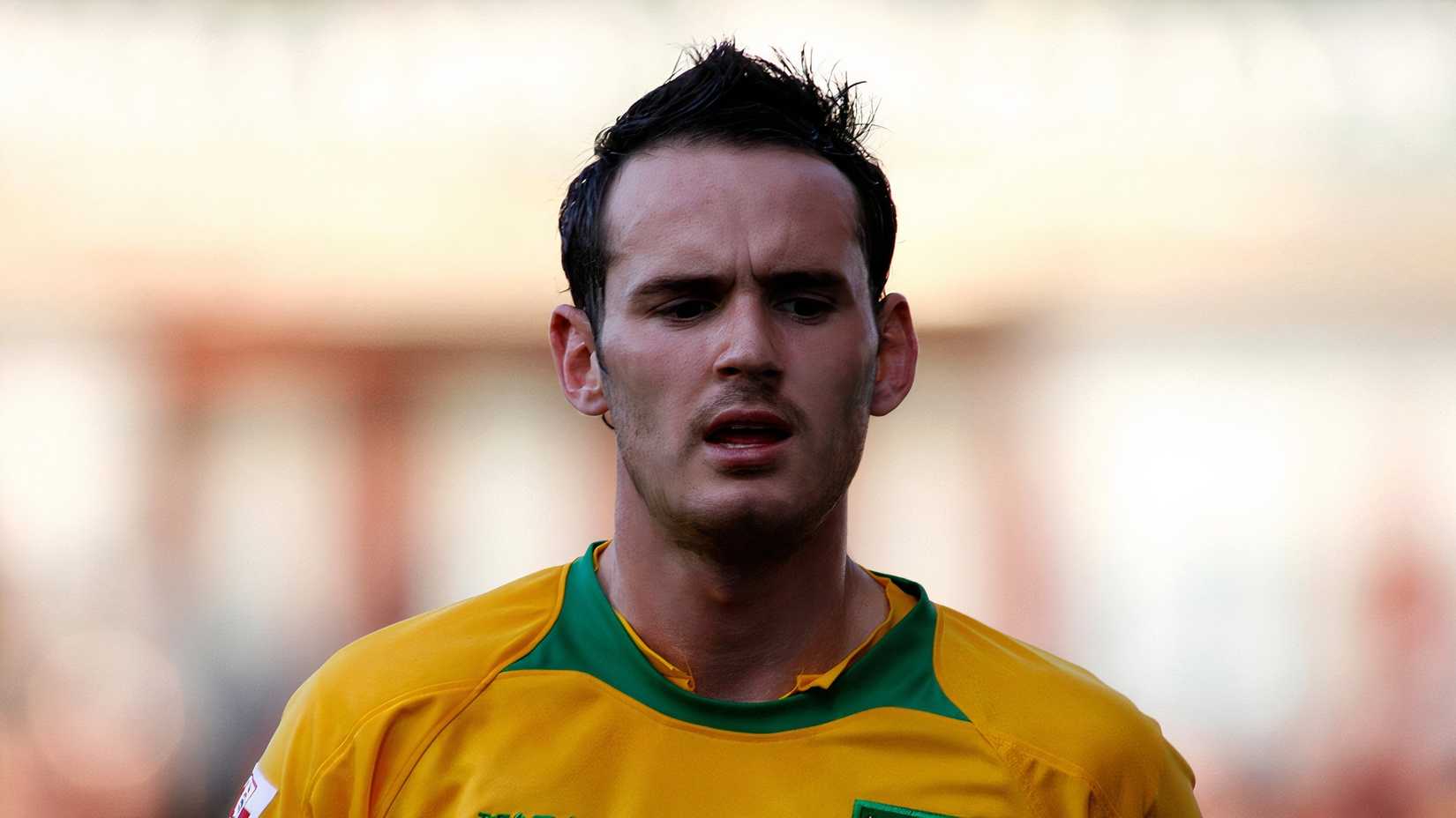 Luton Town hit the jackpot with David Bell - Norwich City handed ...