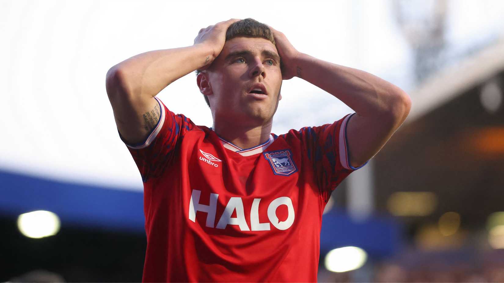 How Kieran McKenna reacted when asked if Leif Davis will be fit to play ...