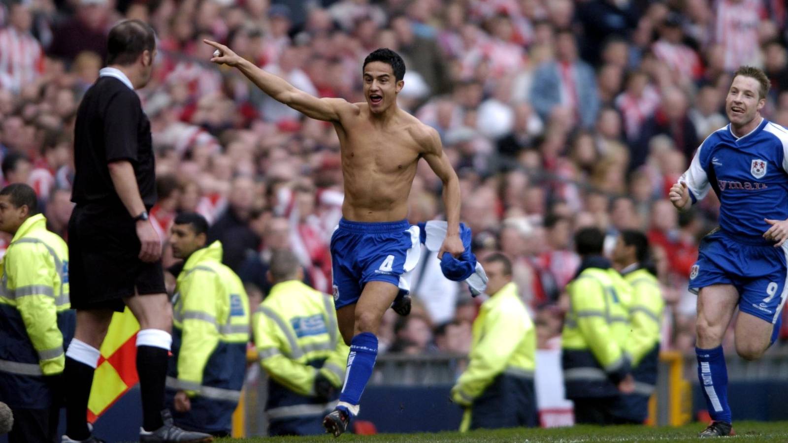 How much Millwall hero Tim Cahill would be worth in today's money - 8 ...