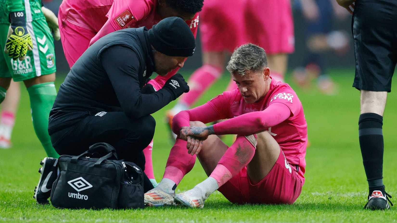 Why Sammie Szmodics could ‘definitely’ stay at Ipswich Town - But ...