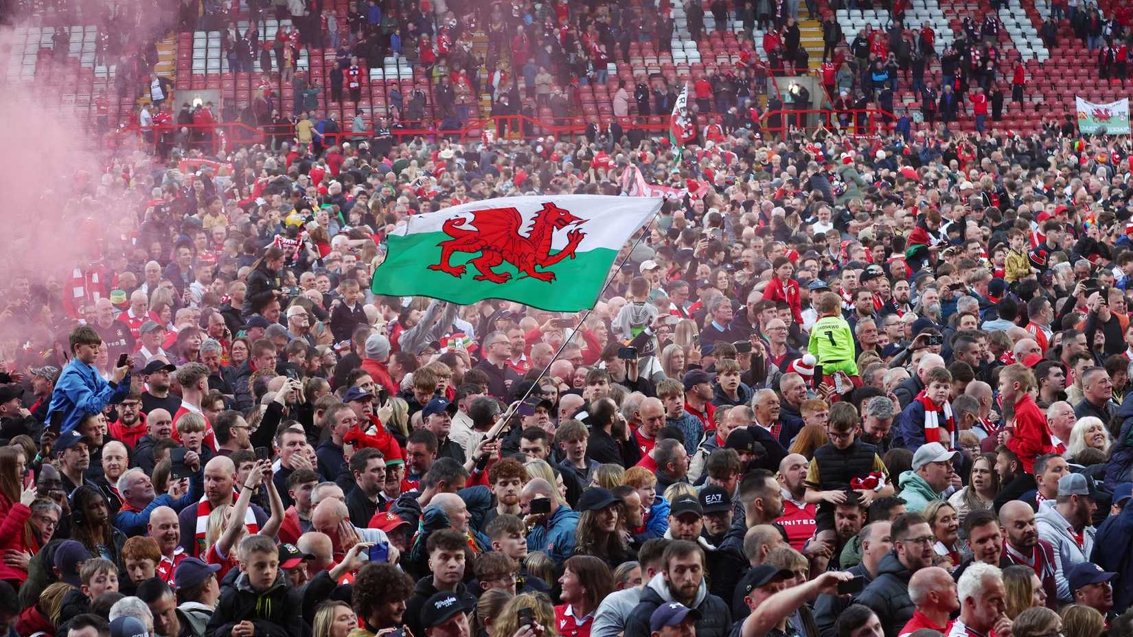 All 24 EFL Championship clubs ranked by their average attendance this ...