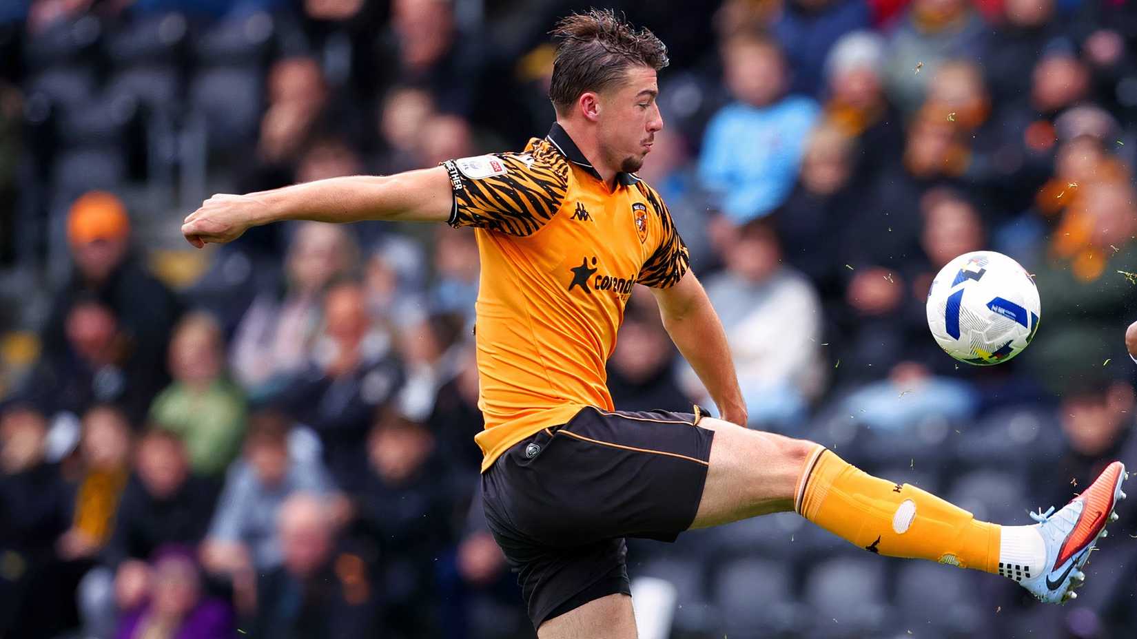 10 EFL Championship stars you should sign on Football Manager 26