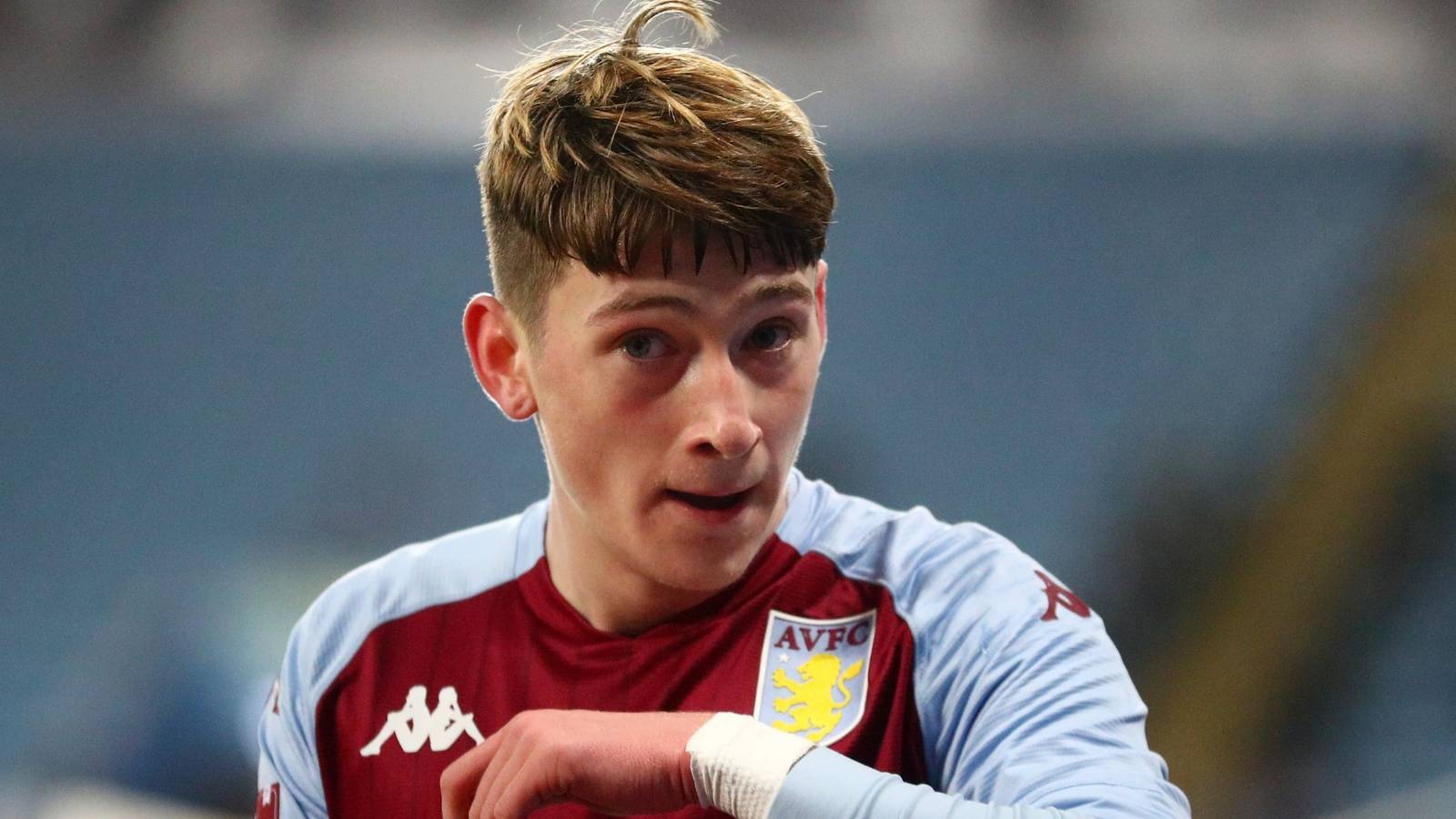Stockport County land Louie Barry steal thanks to this crafty Aston ...