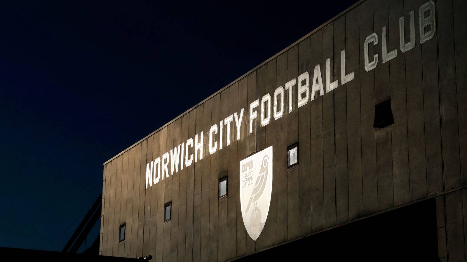 Barcelona plot move for Norwich City player