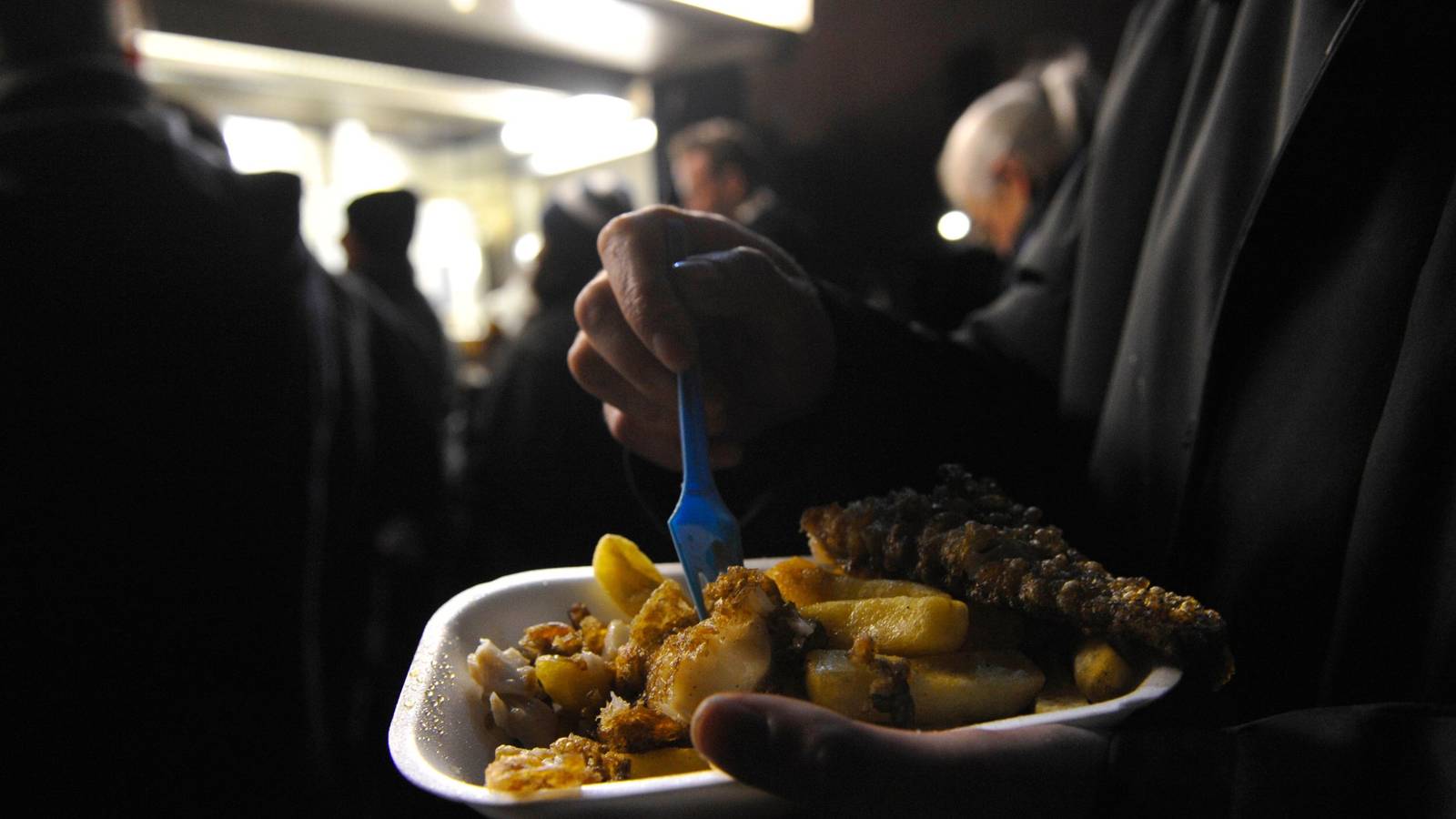 Fan tries to cook a steak inside an EFL League One stadium - did he do it?