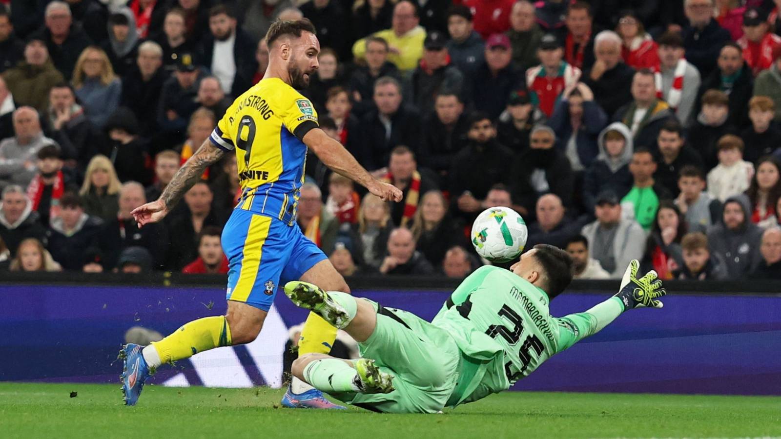 Southampton urged to make big Adam Armstrong decision amid potential ...