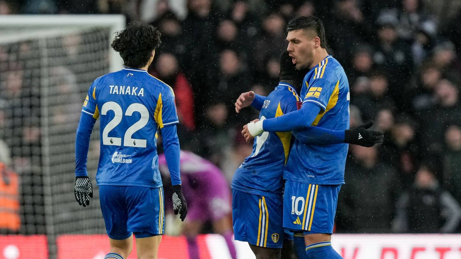 Leeds United could sanction Joel Piroe exit: Middlesbrough, Birmingham ...