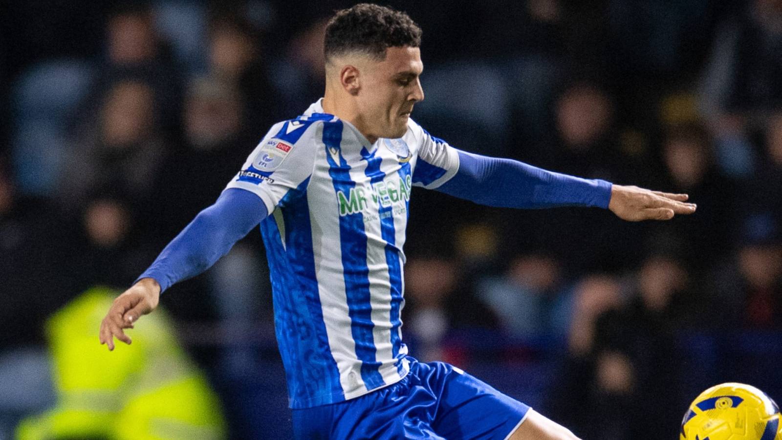 Sheffield Wednesday react as Hibernian table £1m transfer bid