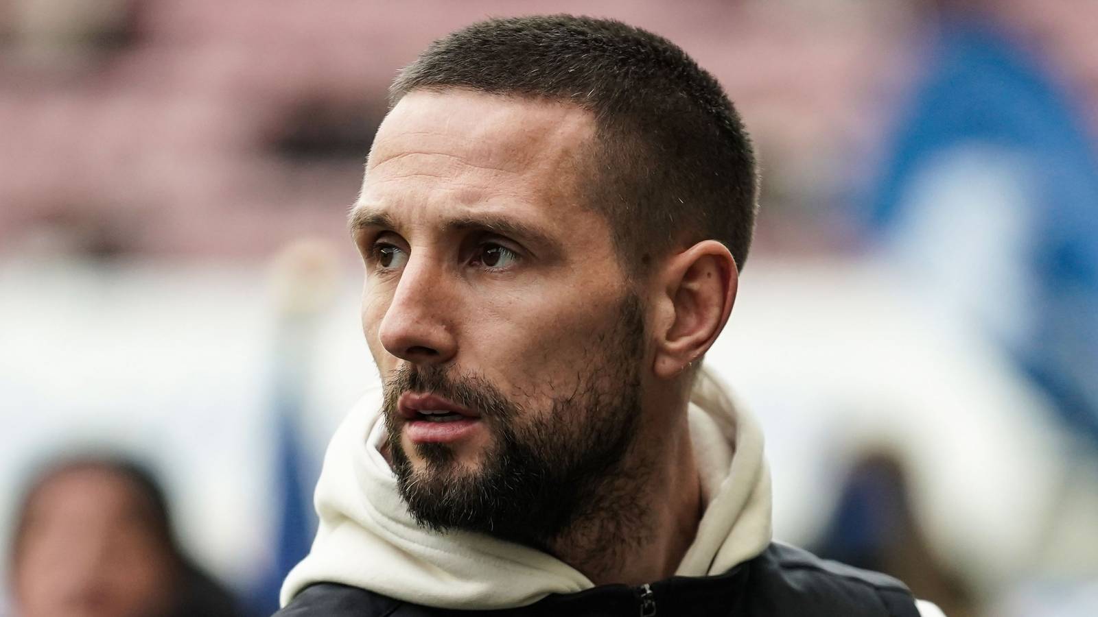Barnsley FC: What Conor Hourihane has said on potential Blackpool ...