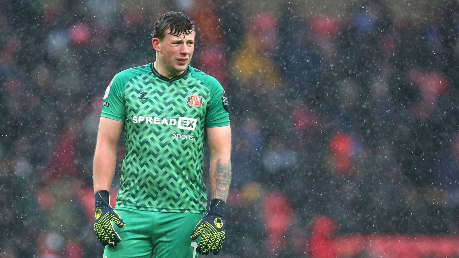 Southampton must beat QPR to finalise Sunderland transfer to fix ...