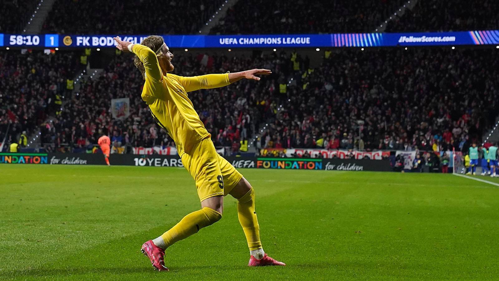 Celtic and Norwich City sweating on Kasper Høgh transfer after big ...
