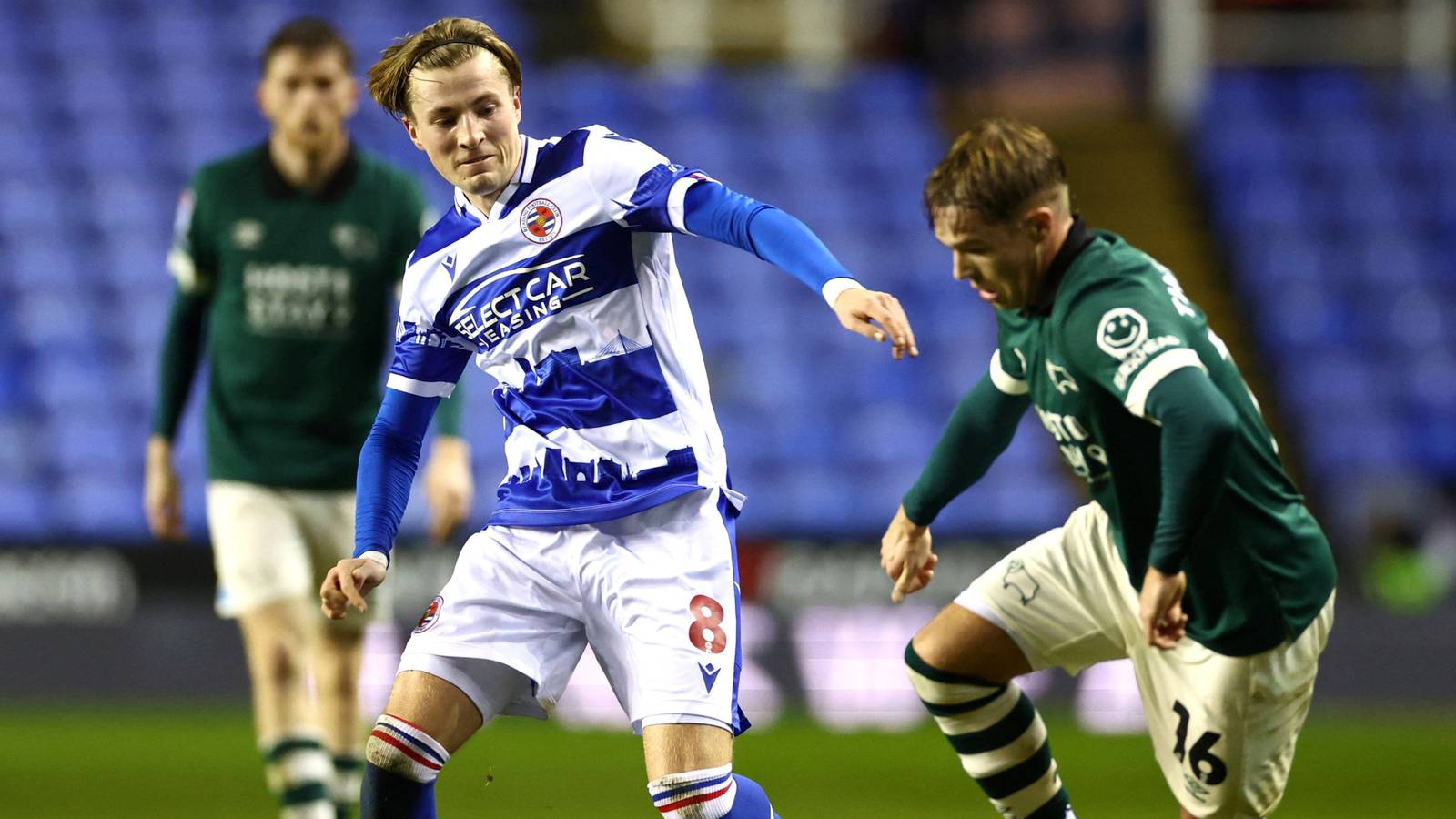 Fresh Reading FC reaction given to Charlie Savage news ft Norwich City ...