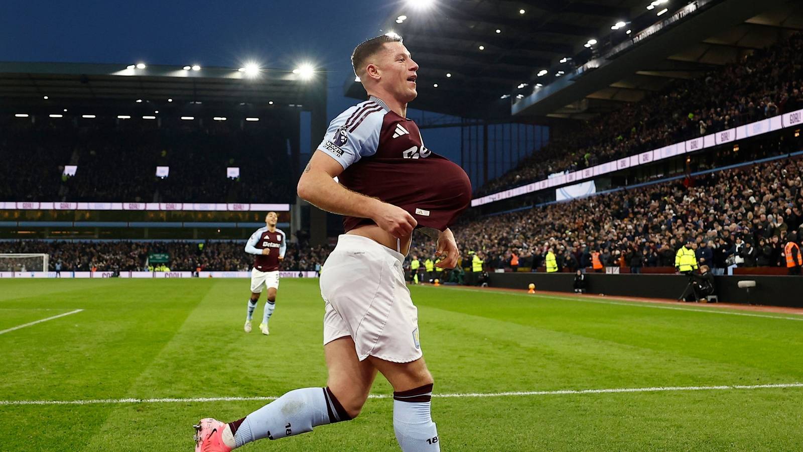 Southampton urged to rival Sheffield United for Aston Villa star - 'I’d ...