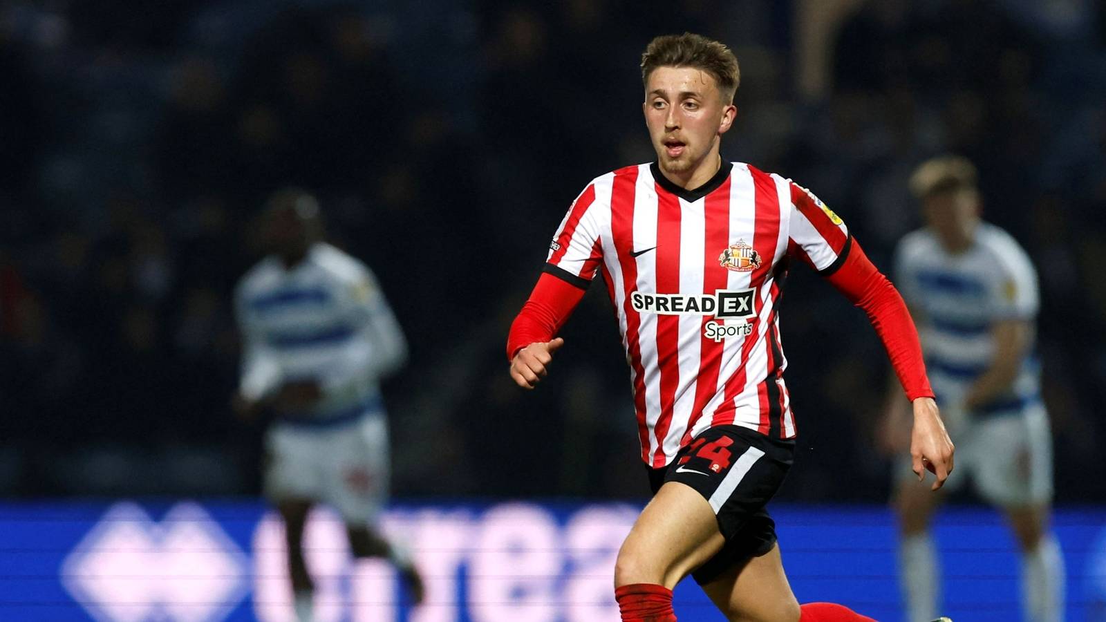 How much Dan Neil earns at Sunderland as Rangers, Coventry and ...