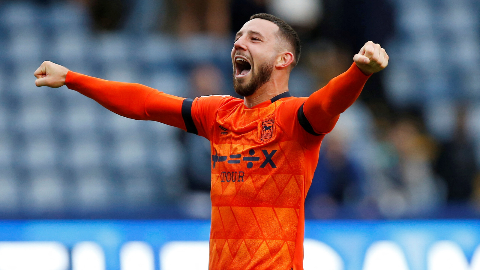 Barnsley backed to seal Conor Chaplin transfer