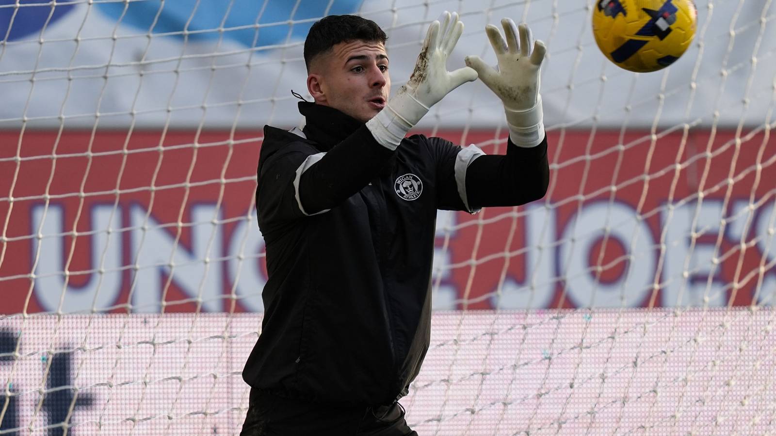 QPR backed to seal 'excellent' £2m Sam Tickle transfer and make ...