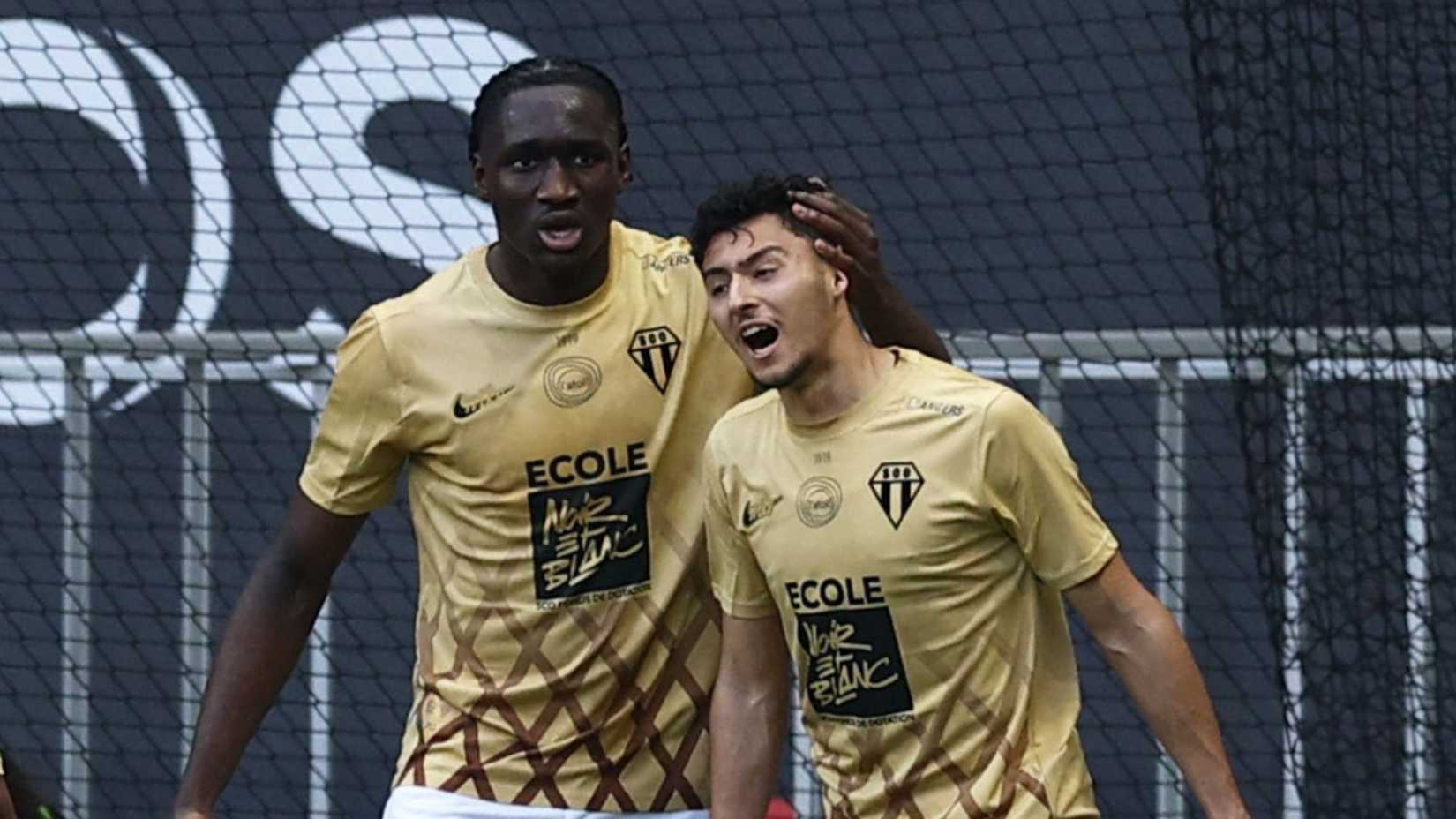 Sidiki Cherif news: £19m offer, Wrexham & Crystal Palace tussle, Mateta ...