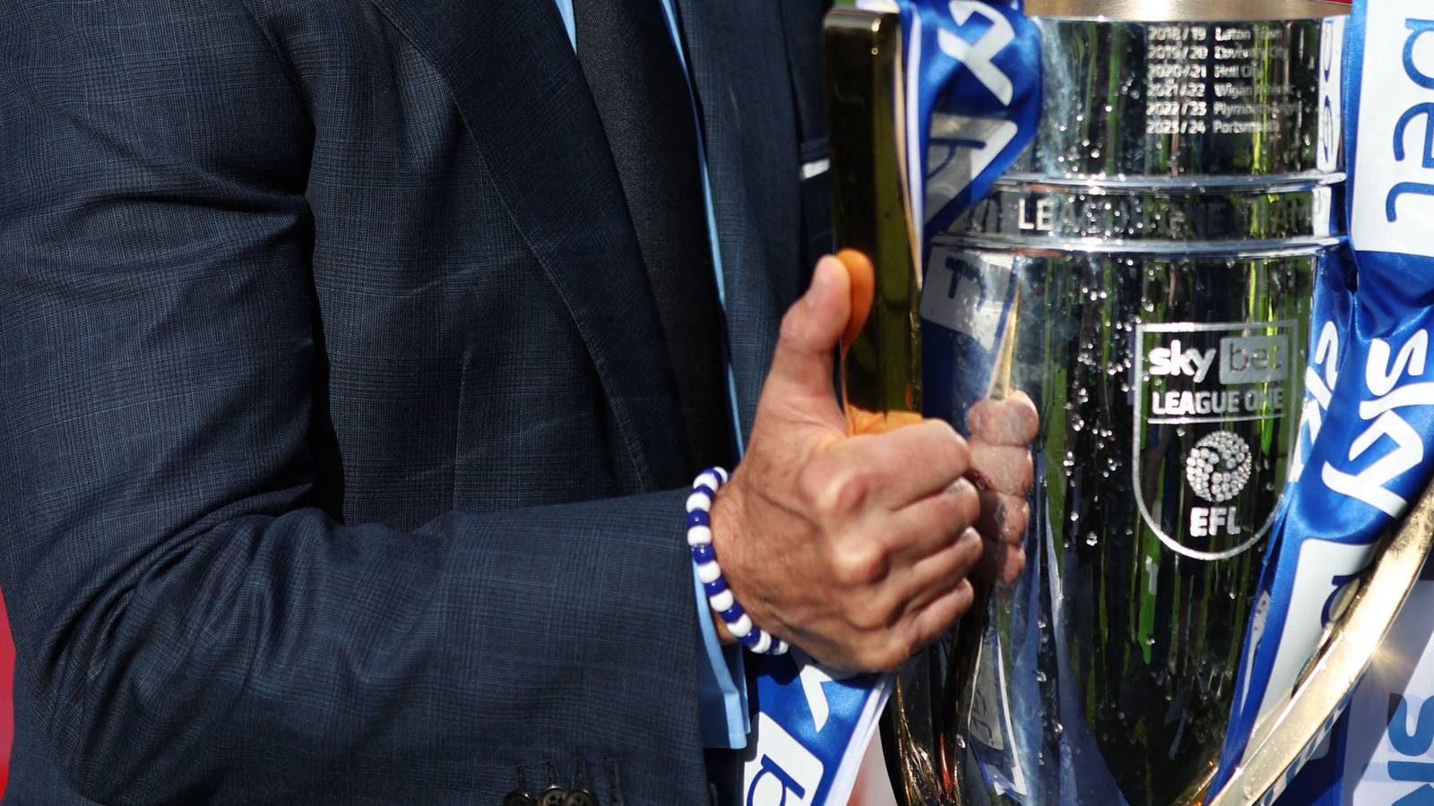 Supercomputer predicts final 2025/26 EFL League One table in full