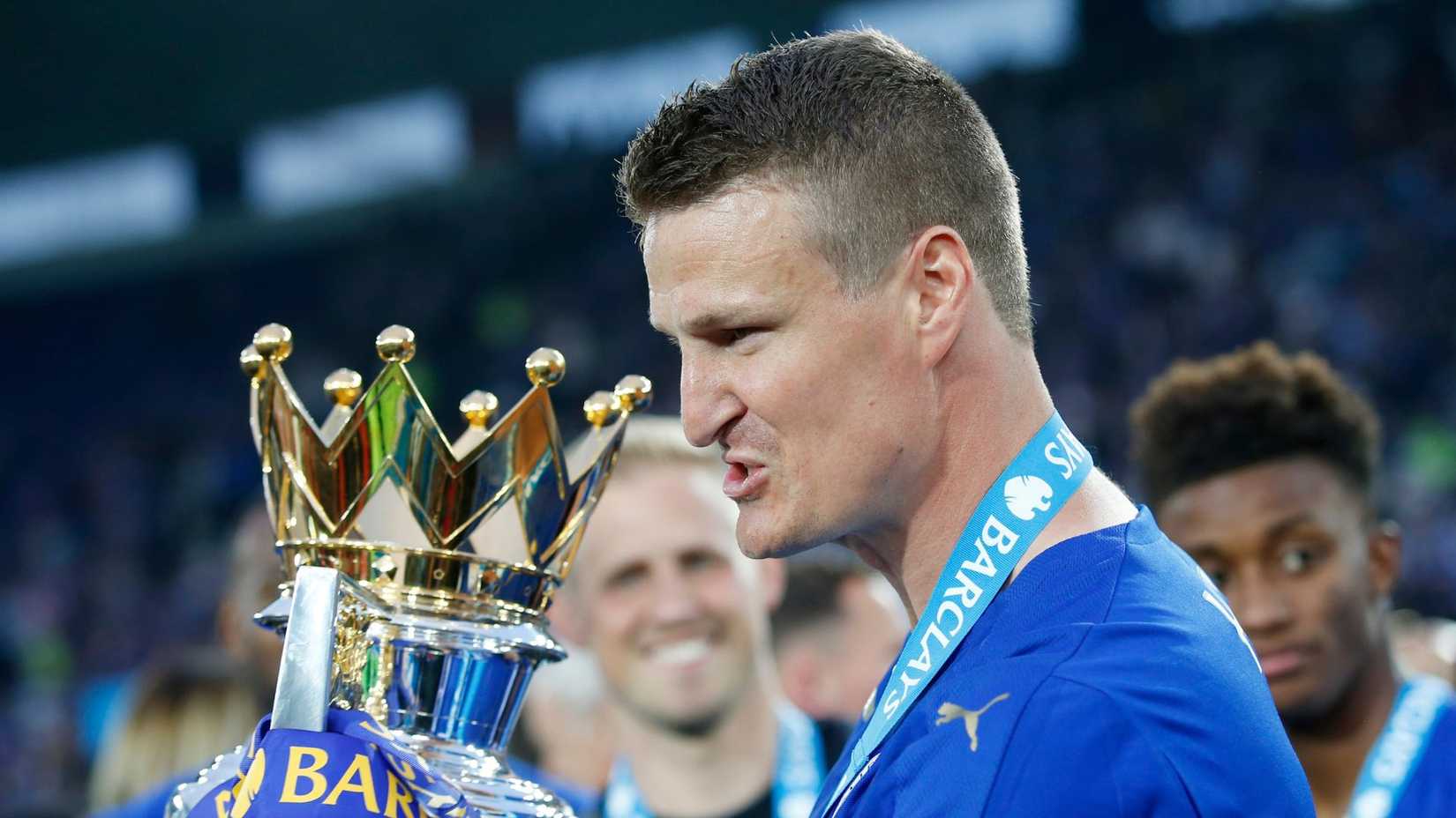 How Robert Huth really feels about Harry Winks situation at Leicester City