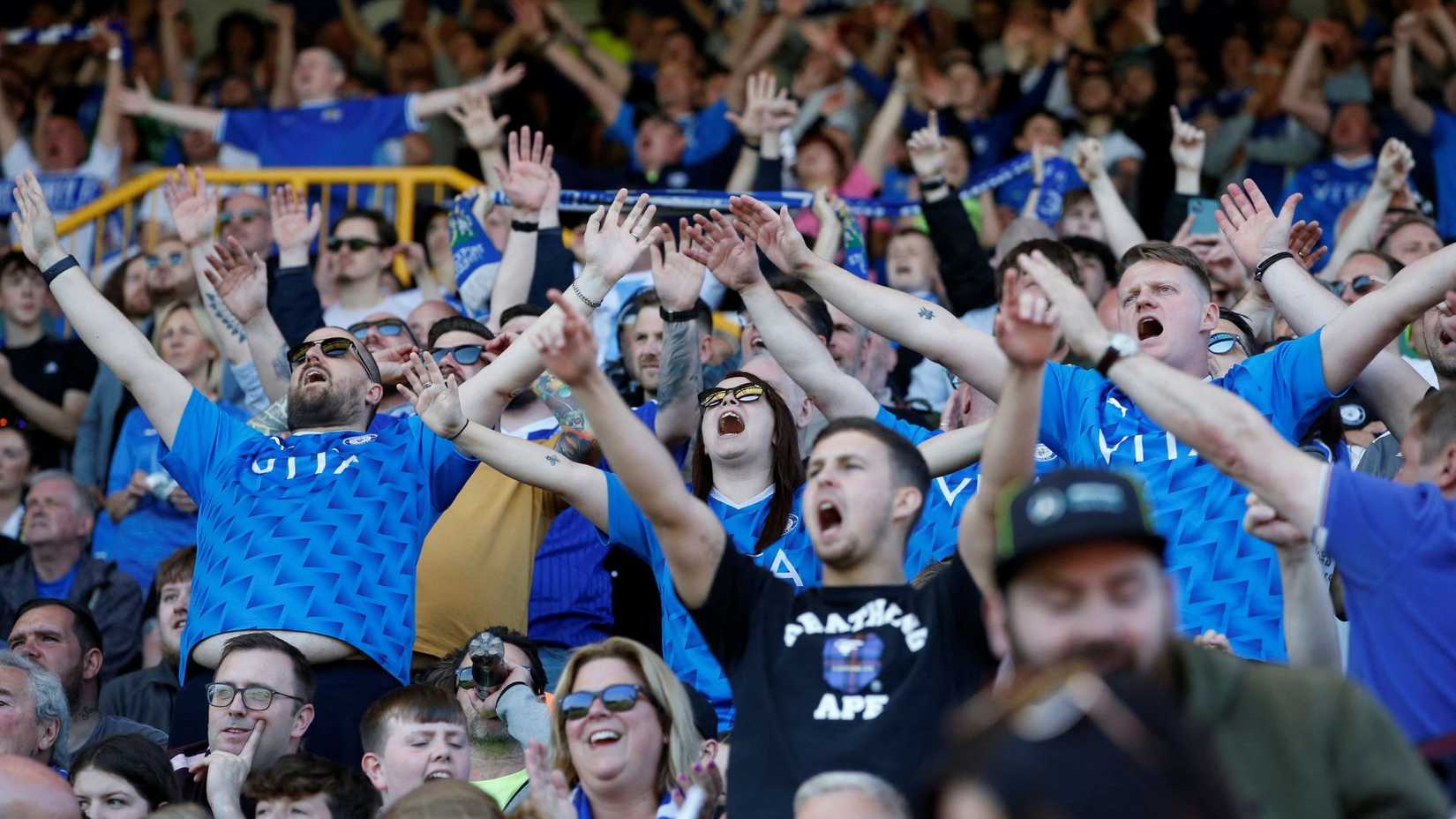How many tickets Luton Town and Stockport County have been given for ...