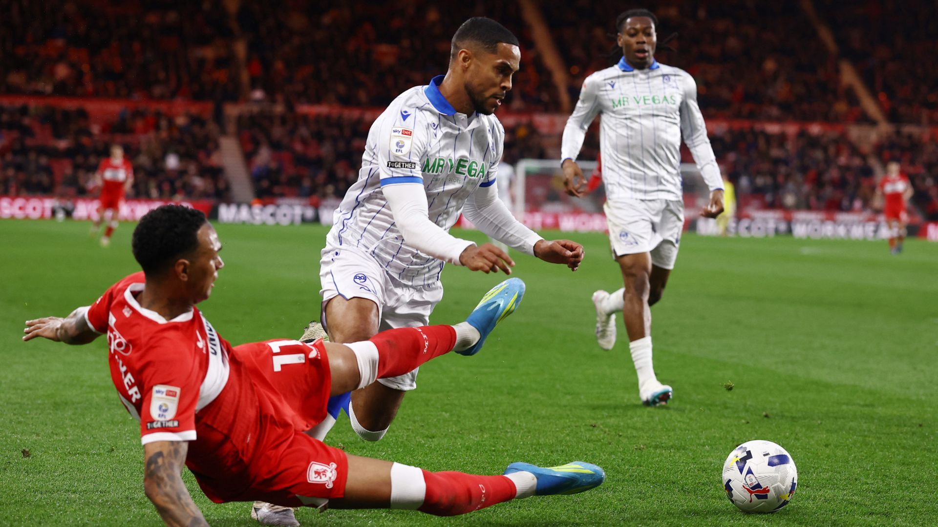 Sheffield Wednesday sent transfer warning over 28-y/o despite 'massive ...