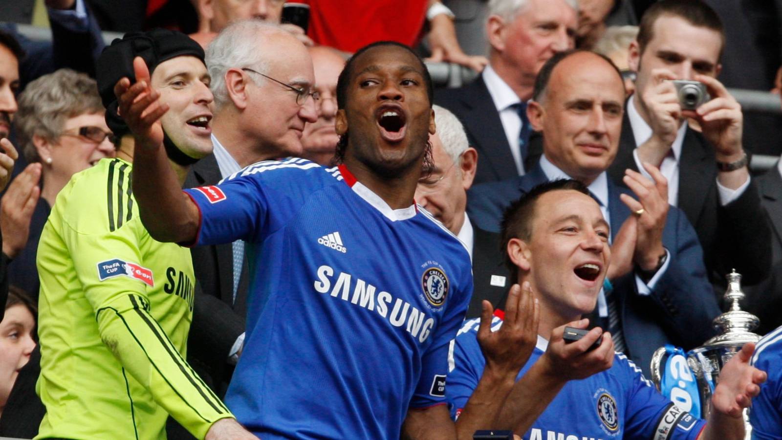 Petr Cech remembers Chelsea heroics v Portsmouth & matching Crazy Gang ...