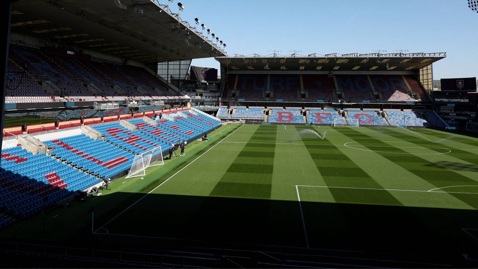 Lyndon Dykes transfer twist emerges as Burnley, Middlesbrough claim made
