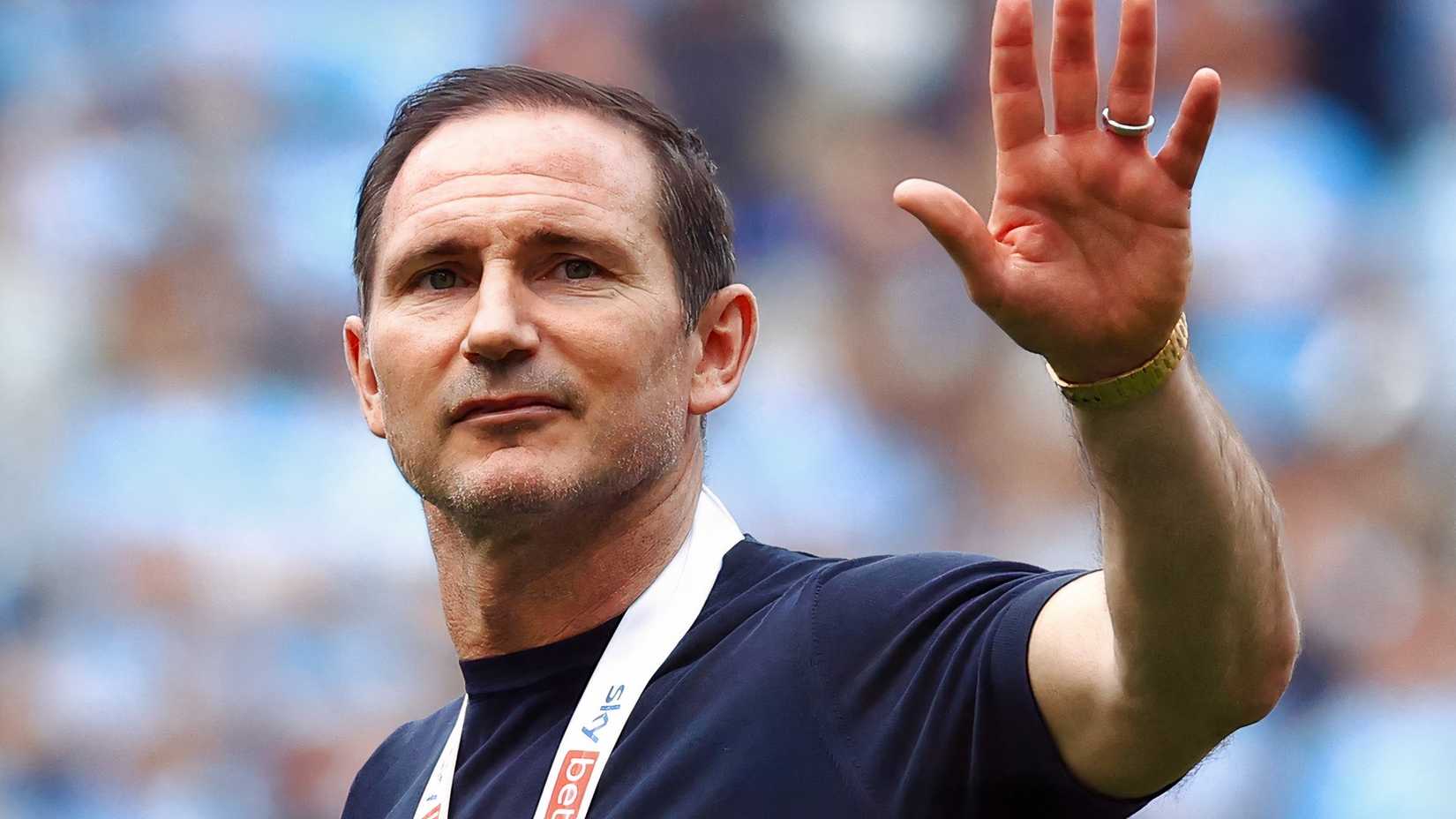 Coventry City facing new Fulham transfer threat to seal Aston Villa ...