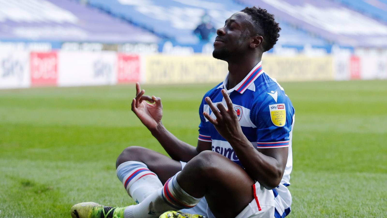 Reading FC stalwart set for Royals exit - Barnet FC eyeing transfer move