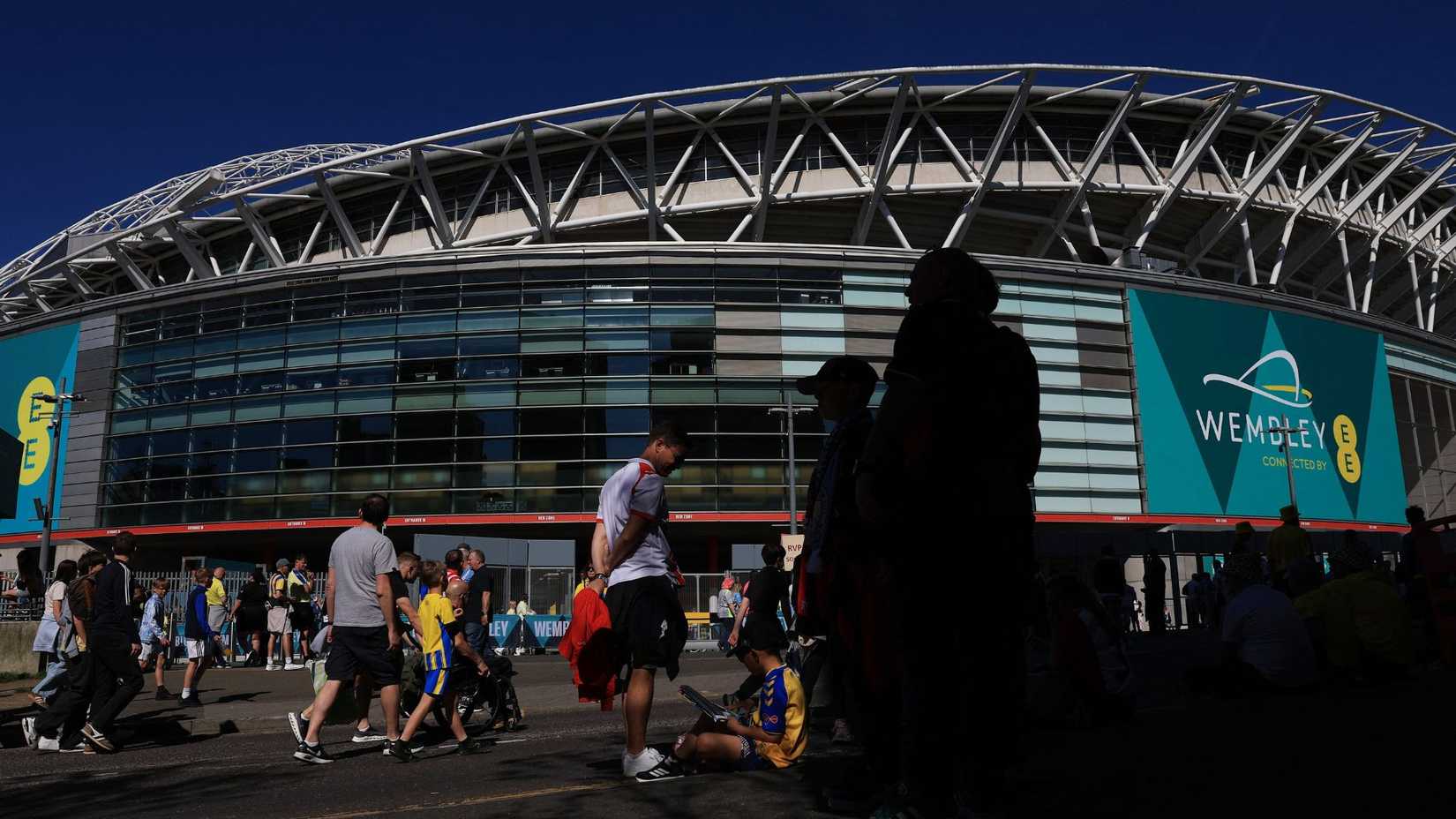 UK Government release health warning - Middlesbrough and Hull City fans ...
